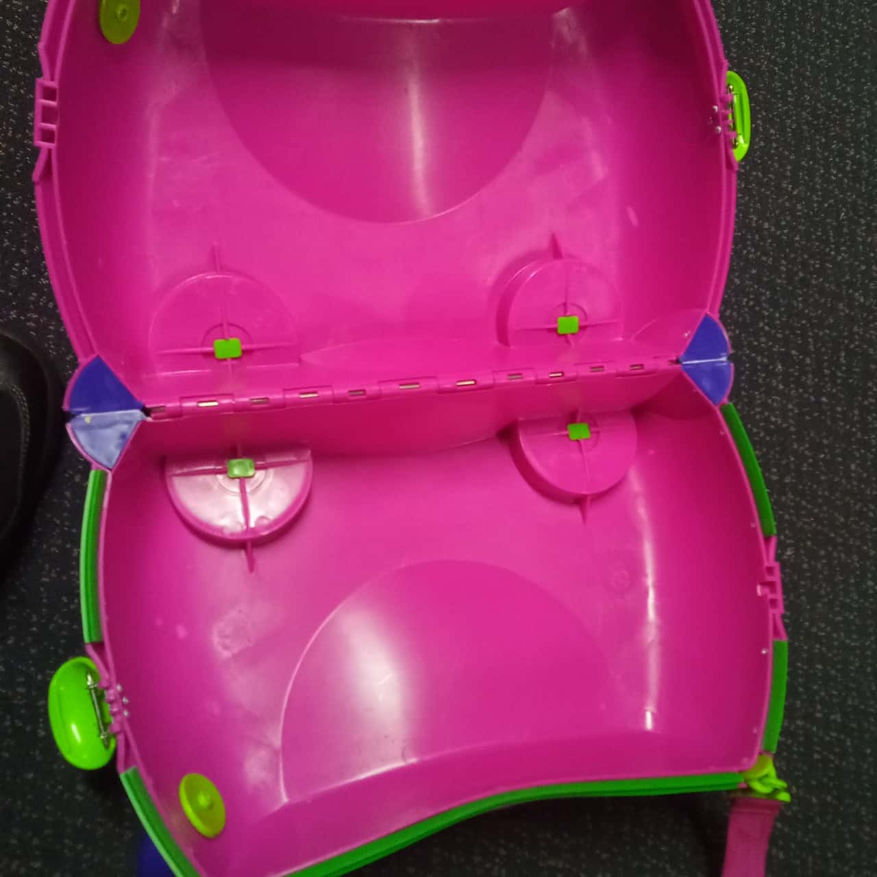 Trunki Pink Ride on Suitcase With Nose And Ears That Double As A ...