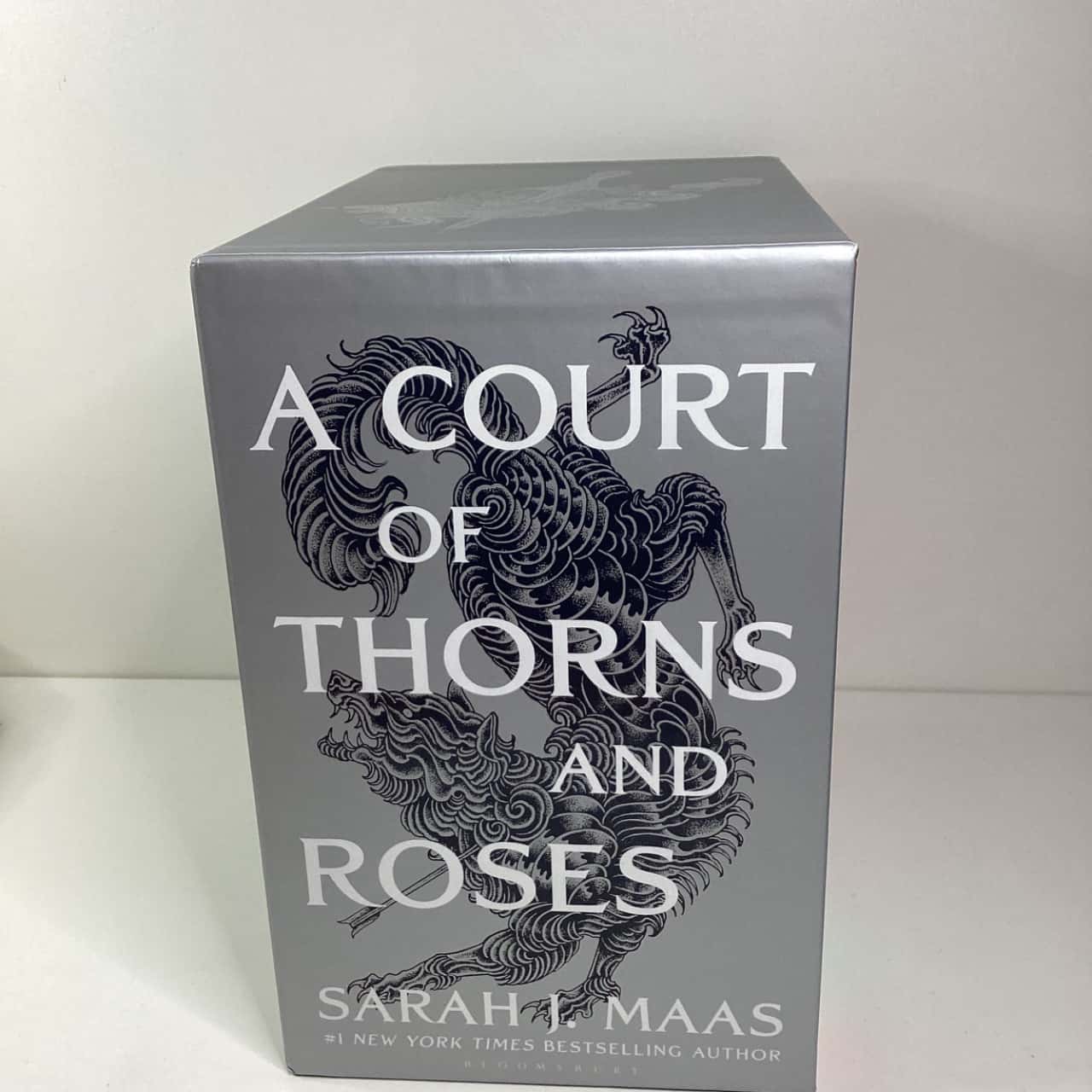 A Court of Thorns and Roses Sarah J. Maas 5 book box set