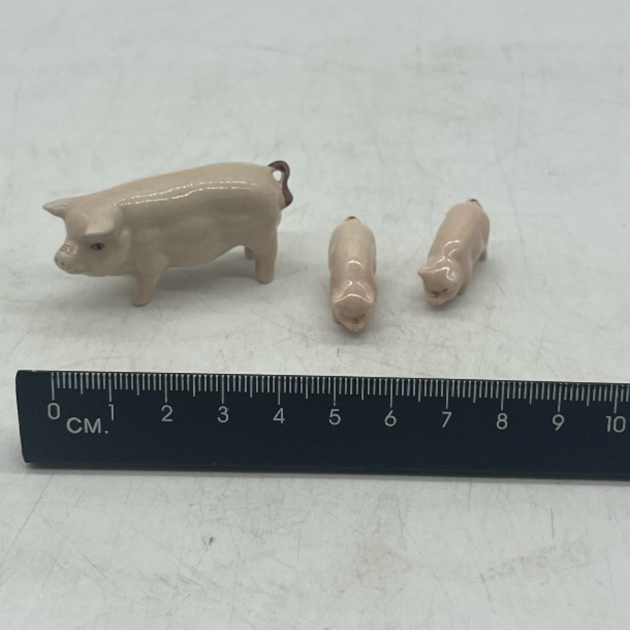 Mini Ceramic Pigs(s)