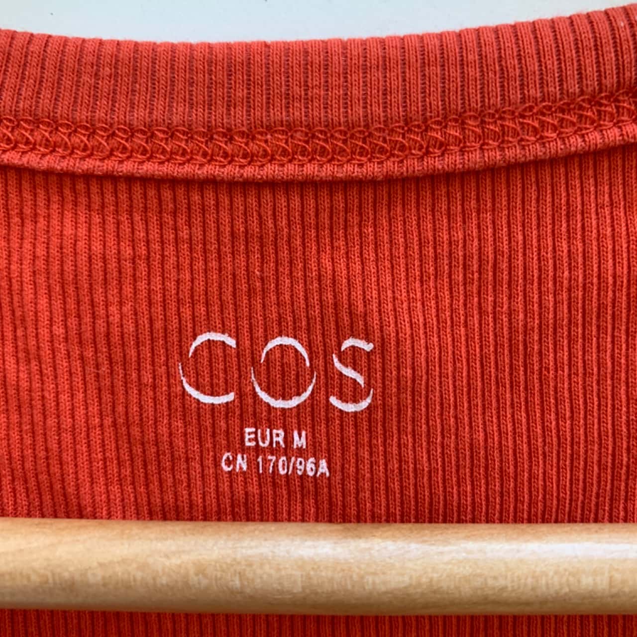COS Medium Red Singlet