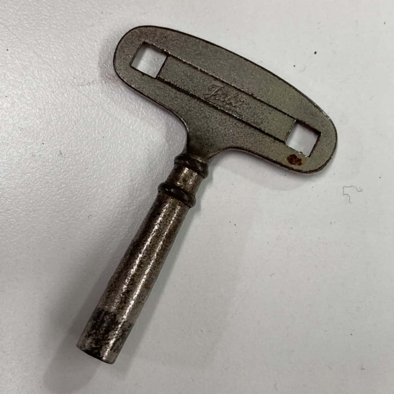 Vintage Mantle Clock [PICK UP ONLY]