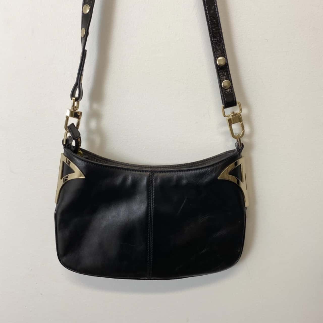 Mimco Womens Cross Body Leather Bag Black / Gold (s)