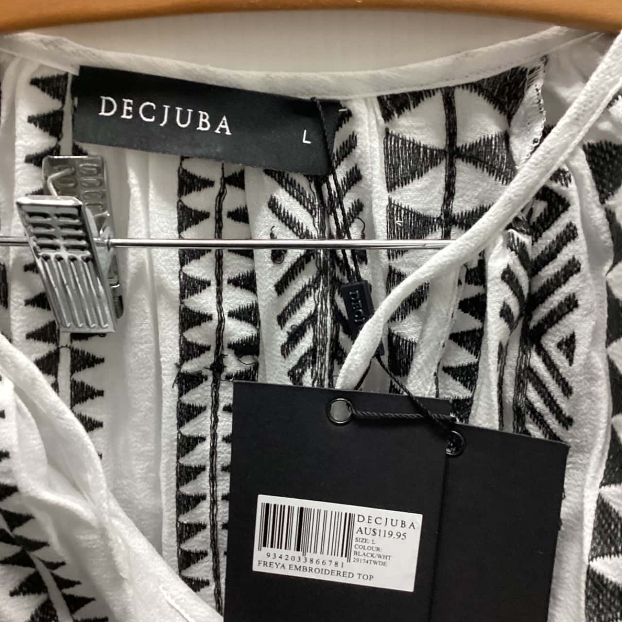 Decjuba Womens Size L Long Sleeve Black / White was $119.95 new top was(s)