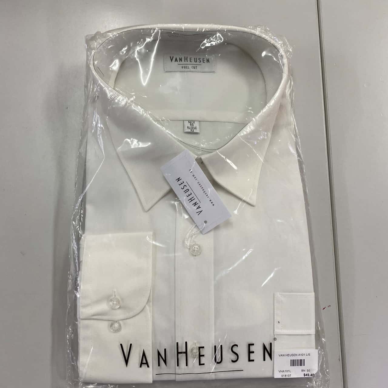 Van Heusen Mens dress shirt Size L