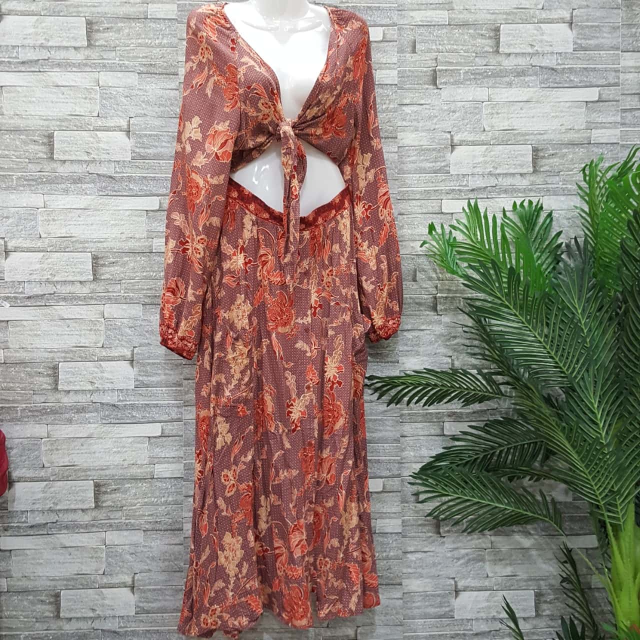 Jaase Womens Size 14 Maxi Dress Pattern/ Maroon / Nude / Red / White (s)