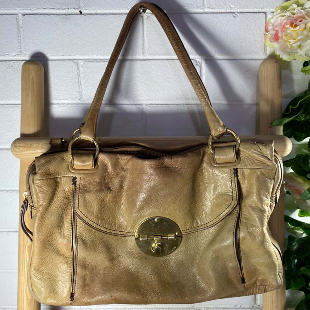 Mimco Womens Large Leather Handbag Beige (s)