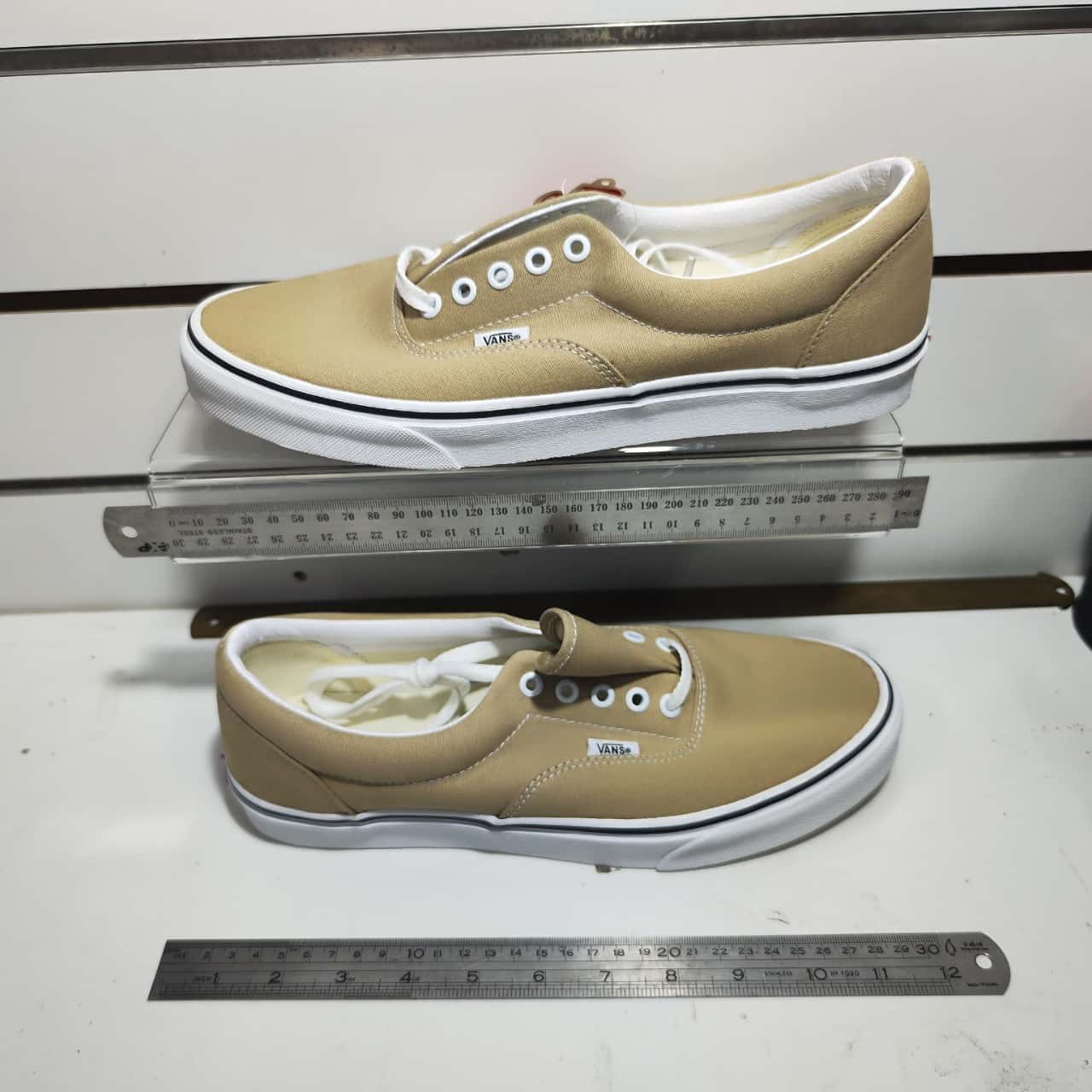 Mens Vans Size 11US Beige NEW