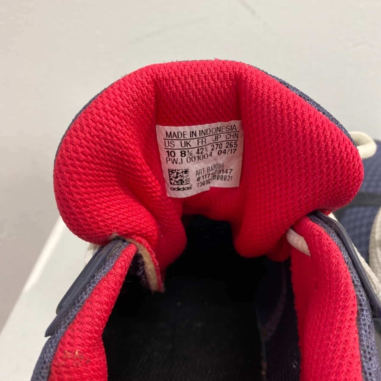 Adidas Womens Size 10 Black / Blue / White