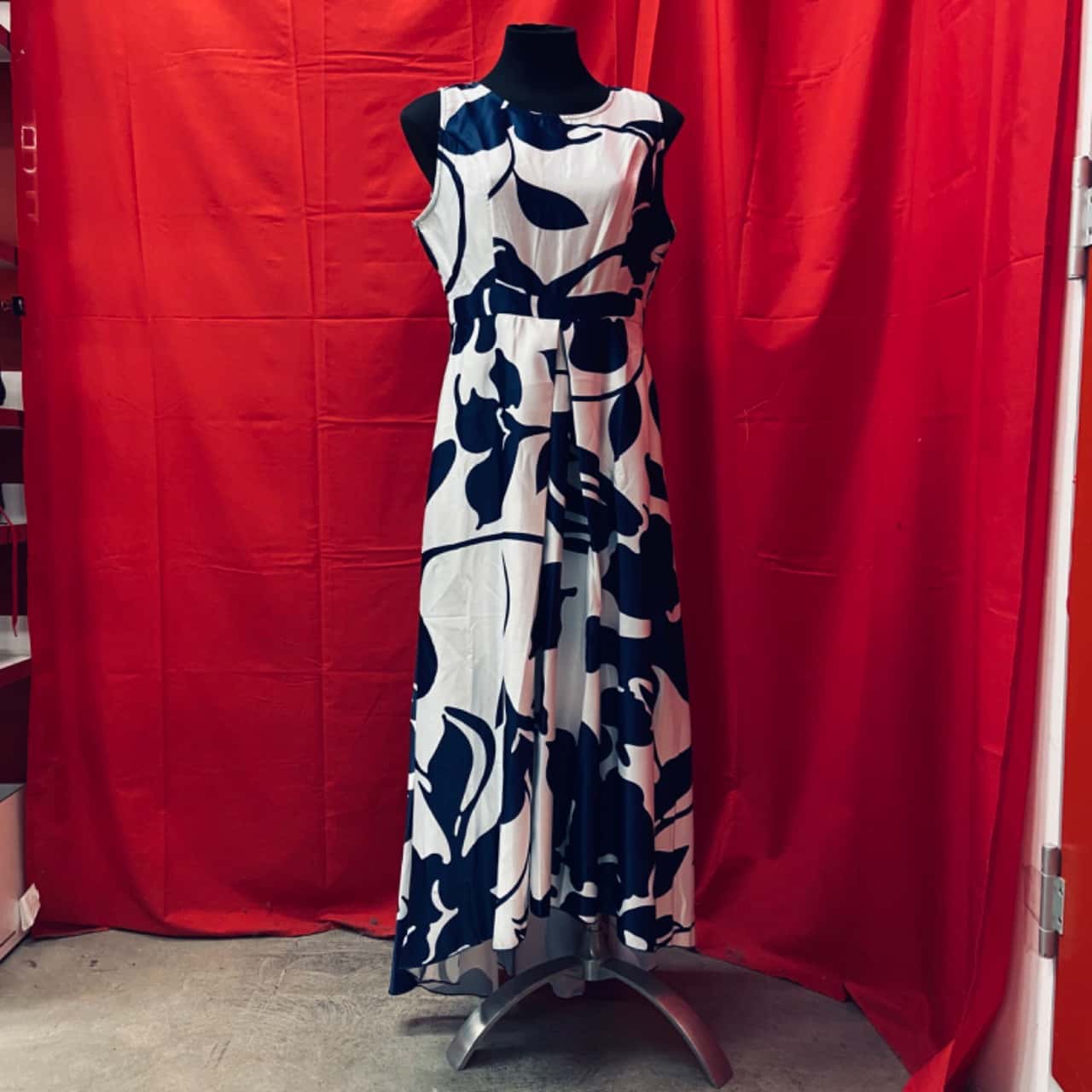 Womens Zanea Size XL Blue / White Dress(s)