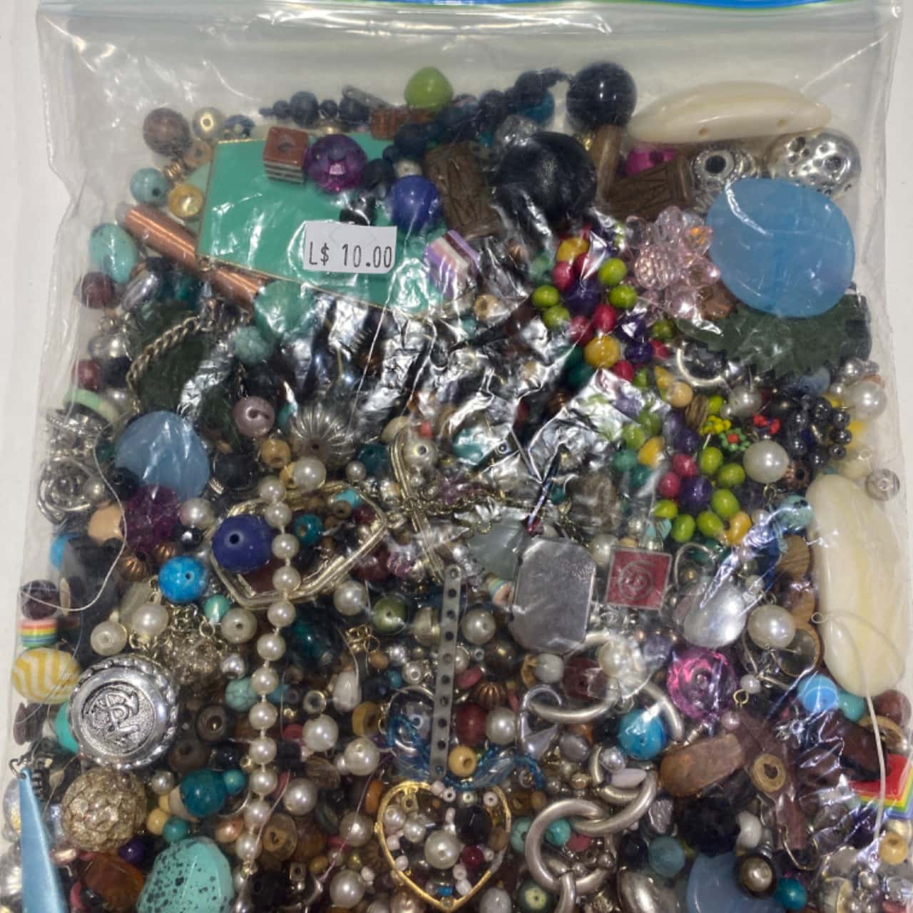 Assorted beads(s)