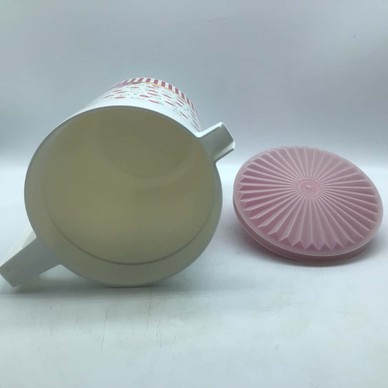 Tupperware Blushing Pink 2 Ltr Jug with Airtight Lid(s)