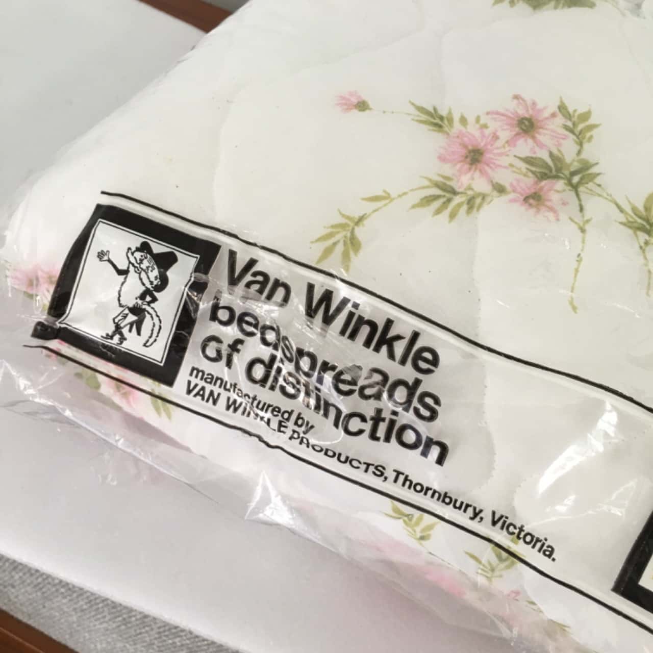 RARE FIND BNWT Vintage Van Winkle Double Bed Bedspread Lightweight ...
