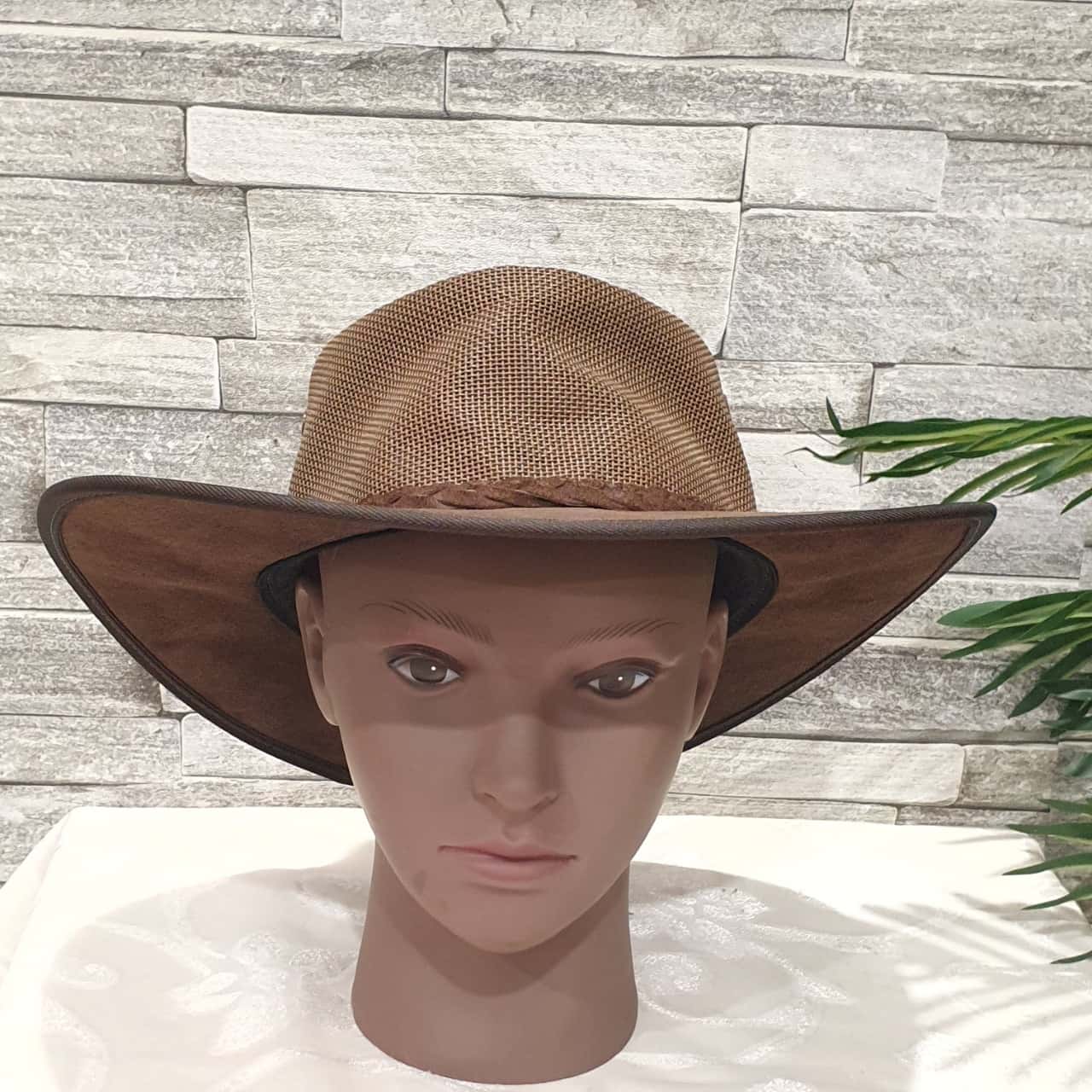 Barmah Unisex Size XXL Genuine Cattle Leather Mesh Hat(s)