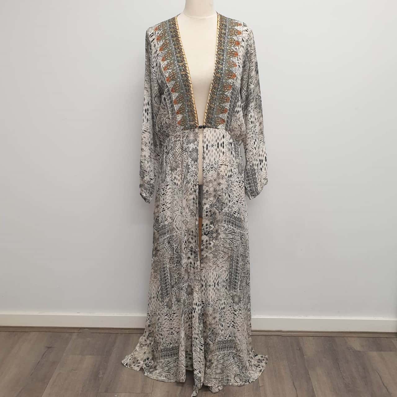 INOA 100% Premium Silk Exquisitely Stunning Grey & White Aztec ...