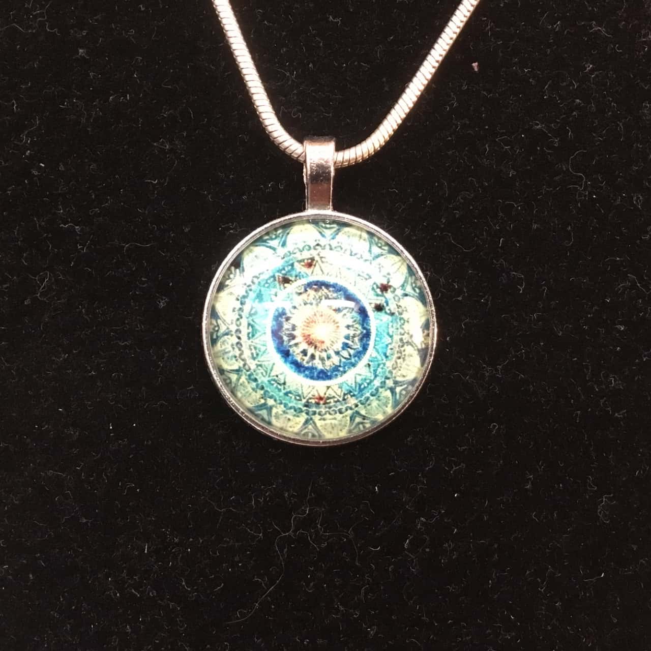 Silver Tone Blue Circle Necklace