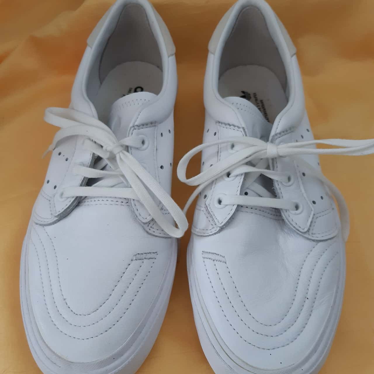 Adidas Womens Size 8 White Sneakers(s)