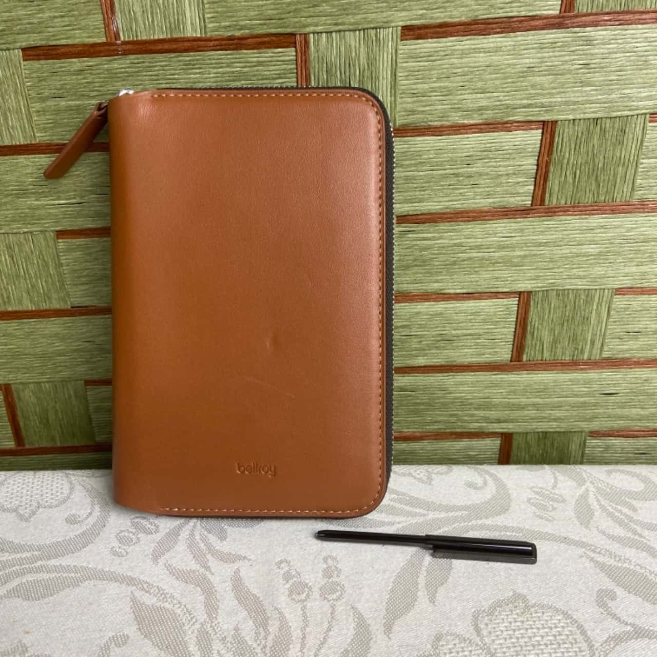 Bellroy Leather Travel Folio with micro pen RRP $226(s)