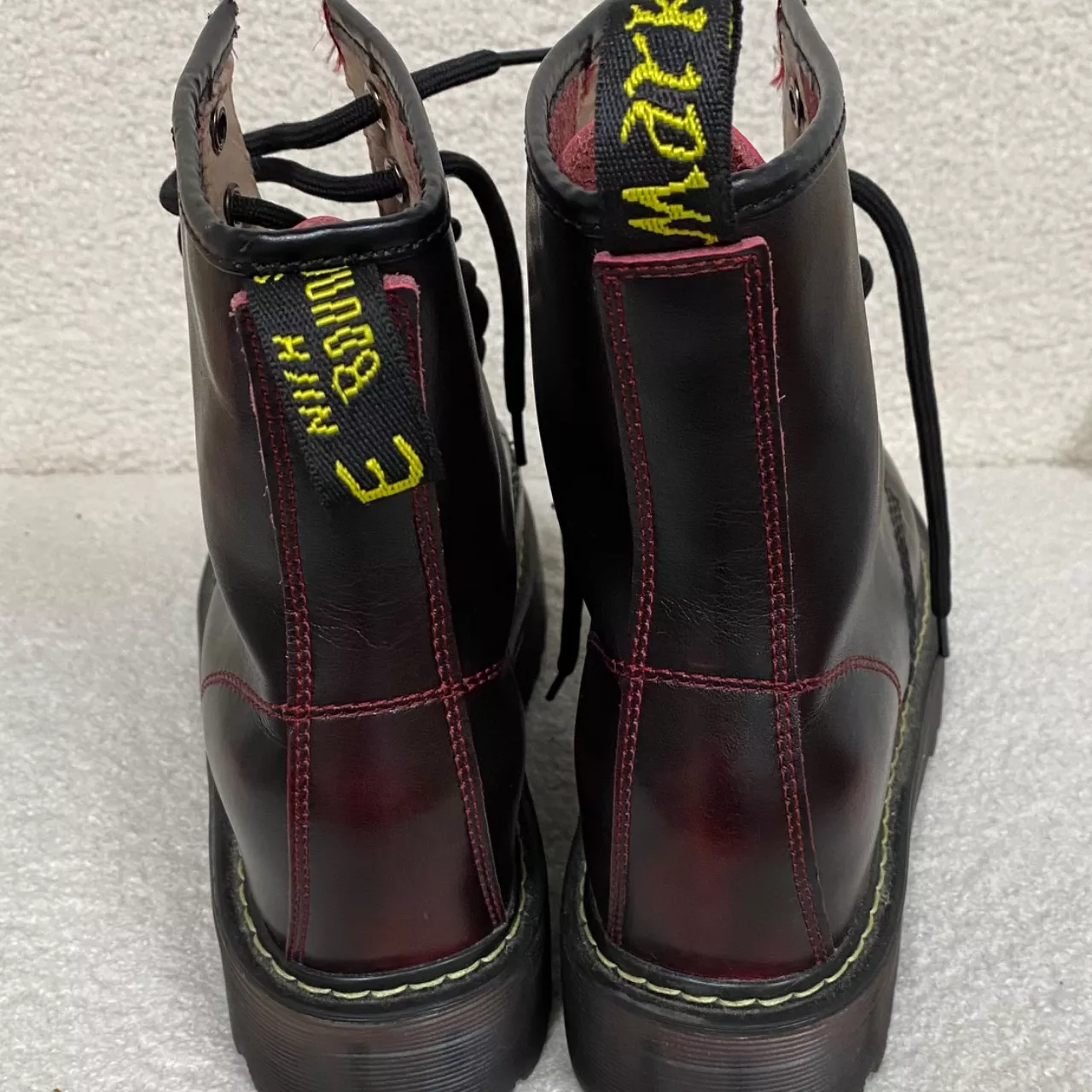Womens Size 40 Boots Maroon (s)