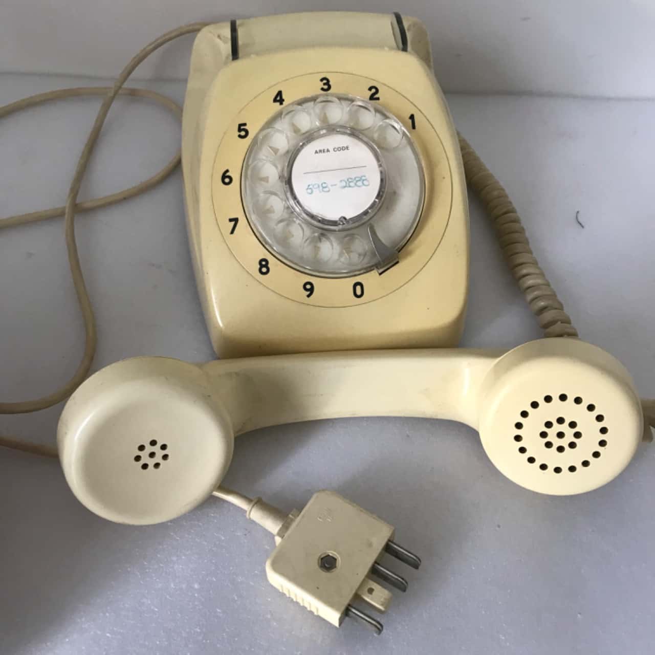 Vintage Cream Colour Dial Phone(s)