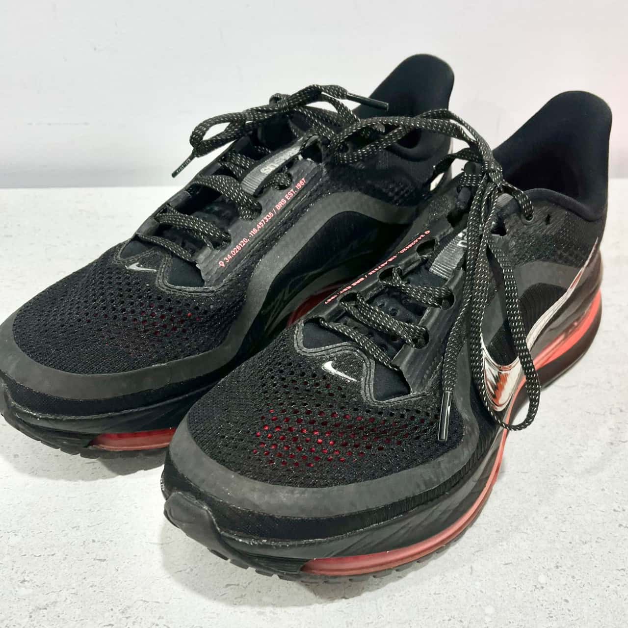 Nike Air Zoom Pegasus Black Red Lace Ups Size 41(s)