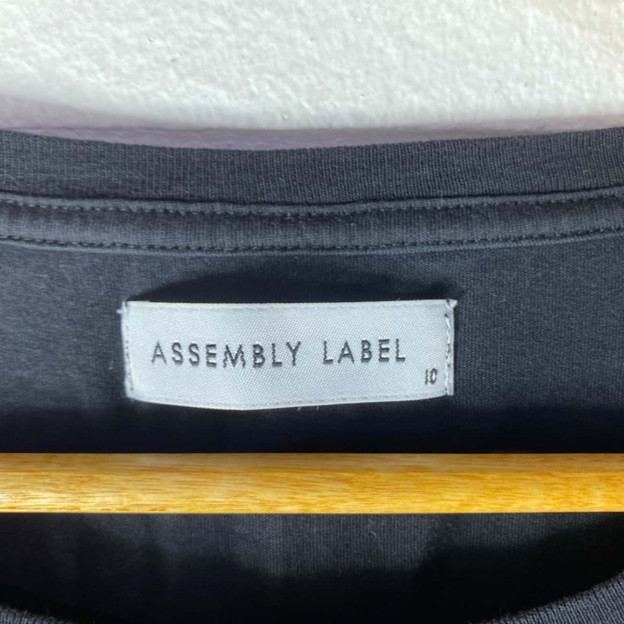 Assembly Label Womens Size 10 T-shirt Black