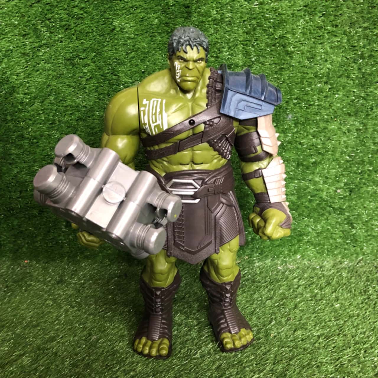 Marvel Thor: Ragnarok Gladiator Hulk Figure (s)