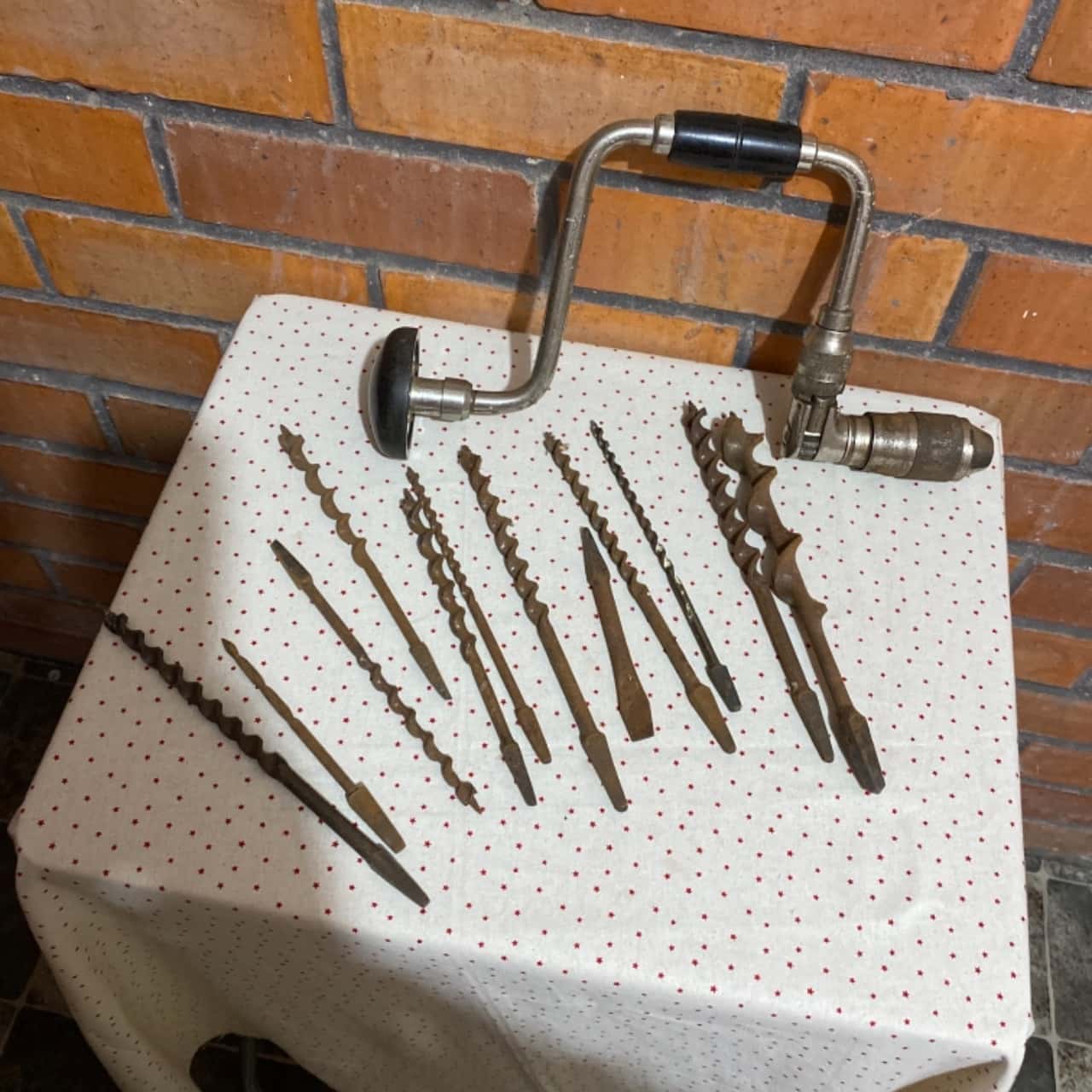 Vintage Bit Brace Ratchet will 12 hand drill bits