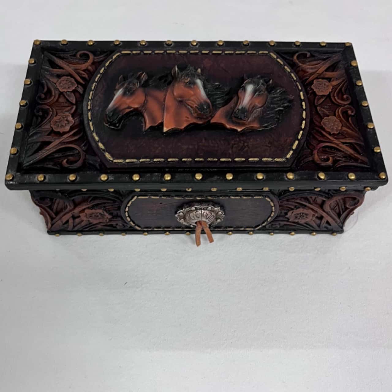 Pure Western Horses Box 19cm x 10cm x 7cm(s)
