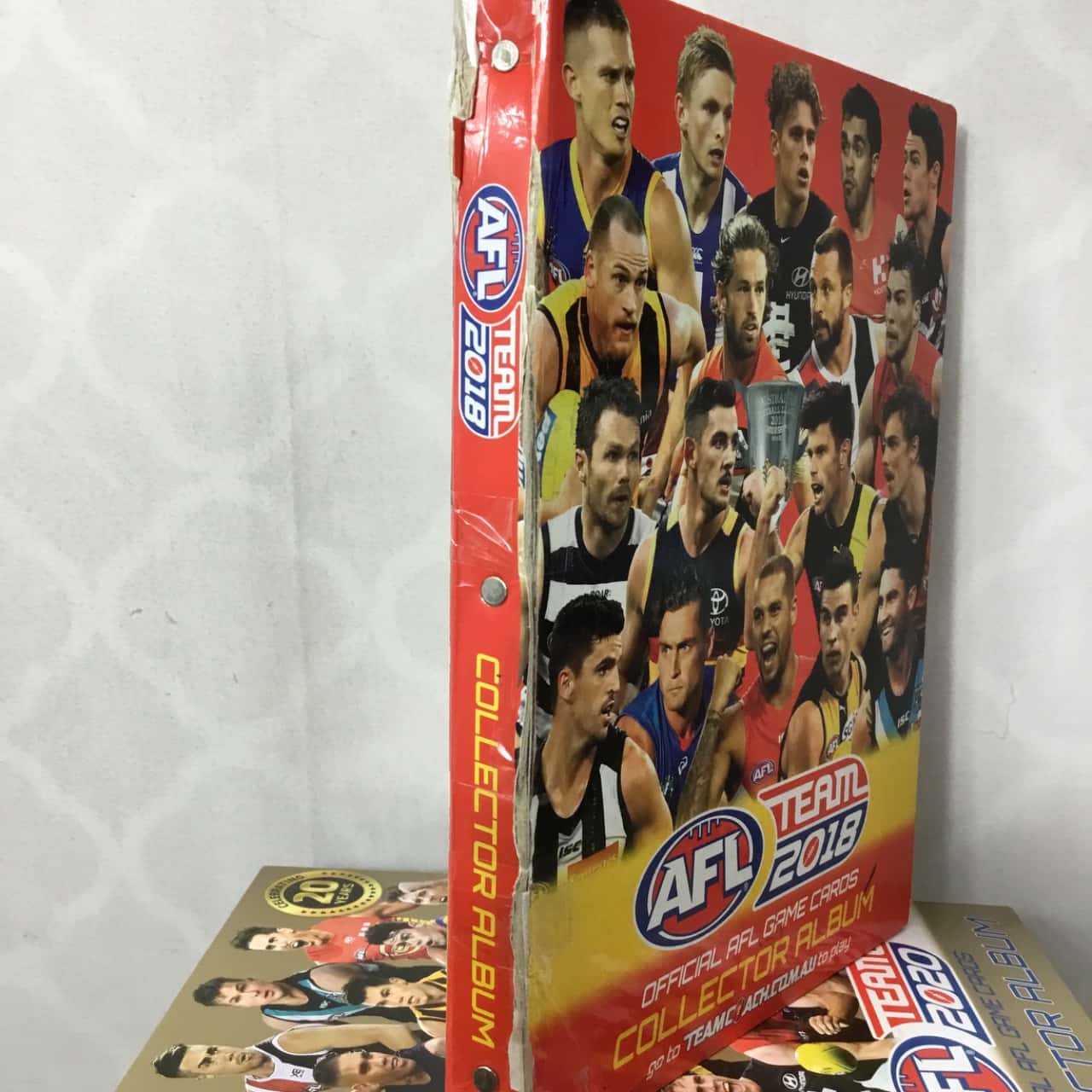 8 AFL Official Game Card Collector Albums & 2000+ extra AFL cards