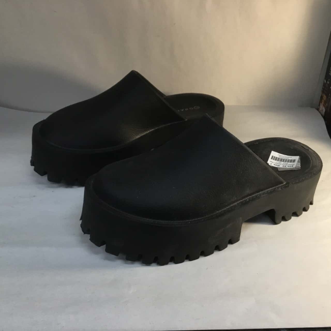 Ghanda Black Platform Clogs Size 7