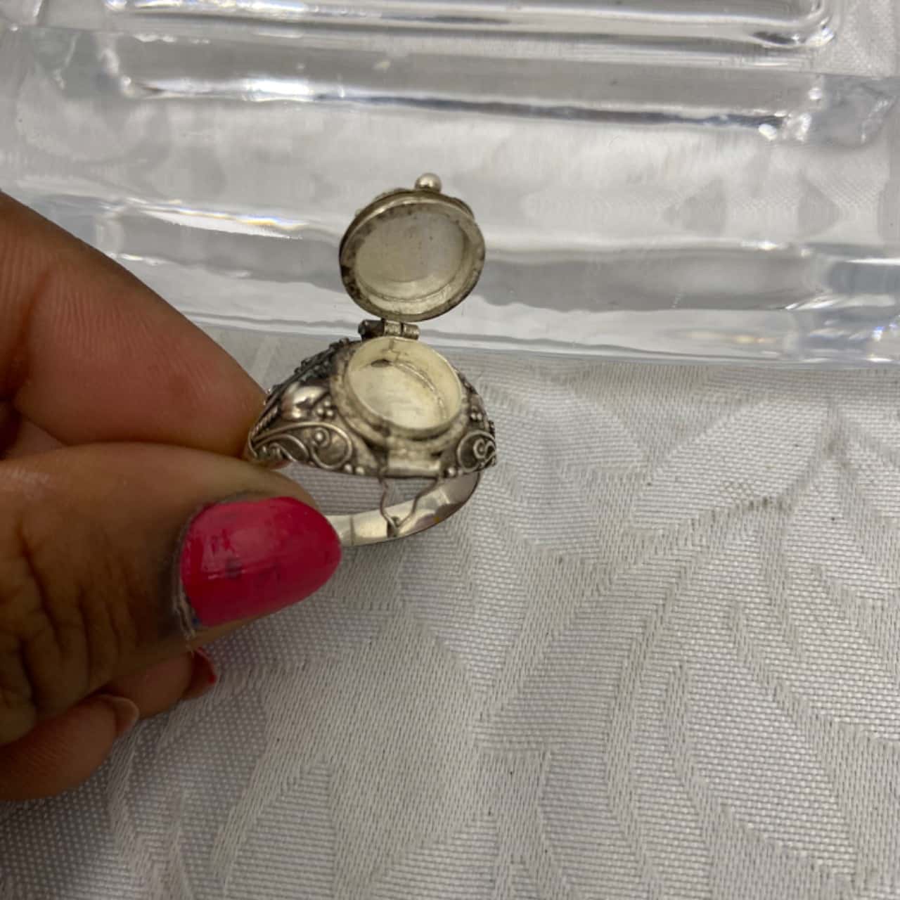 Women's 925 Marked Ring (Secret Storage) (s)