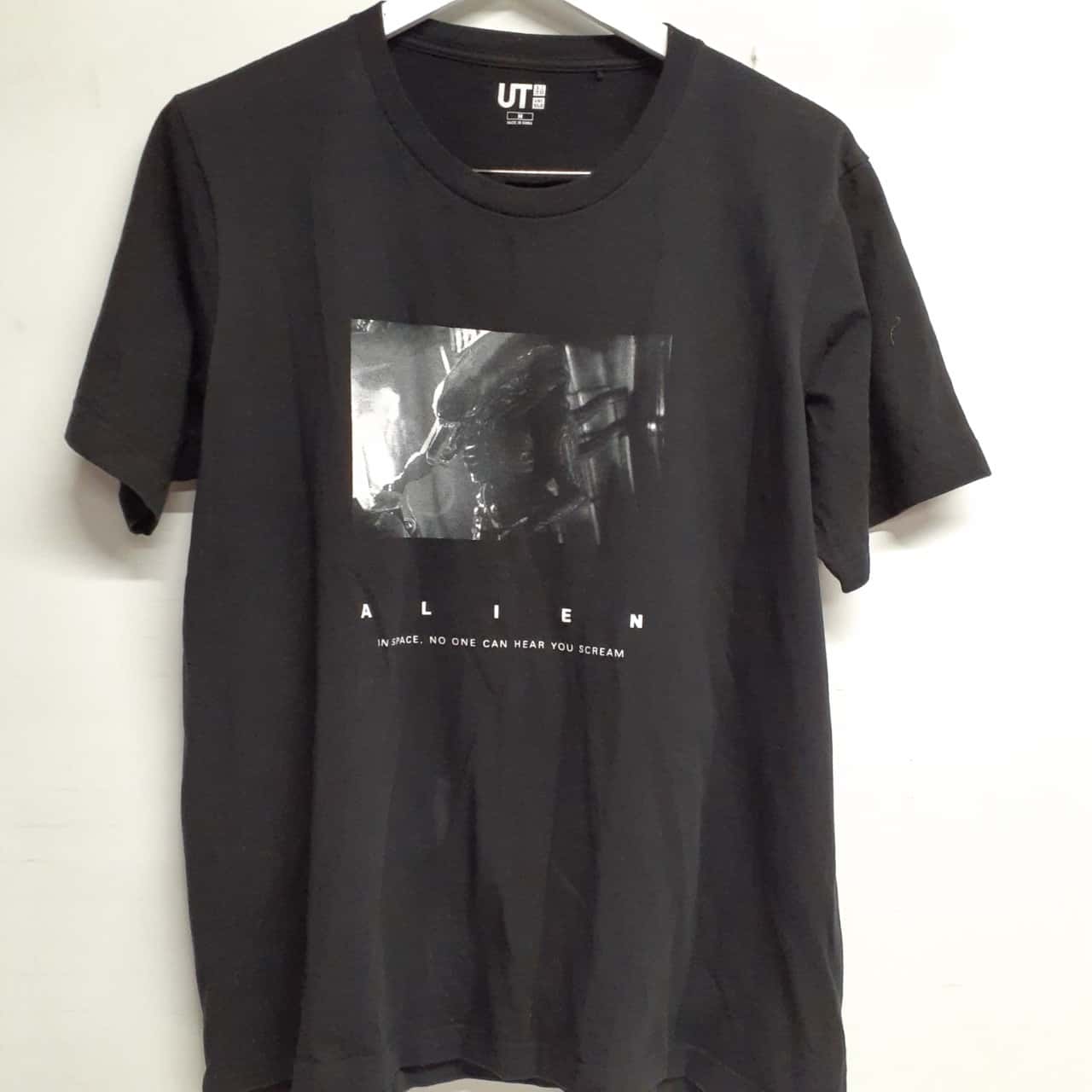 Alien Uniqlo Mens Size M (s)