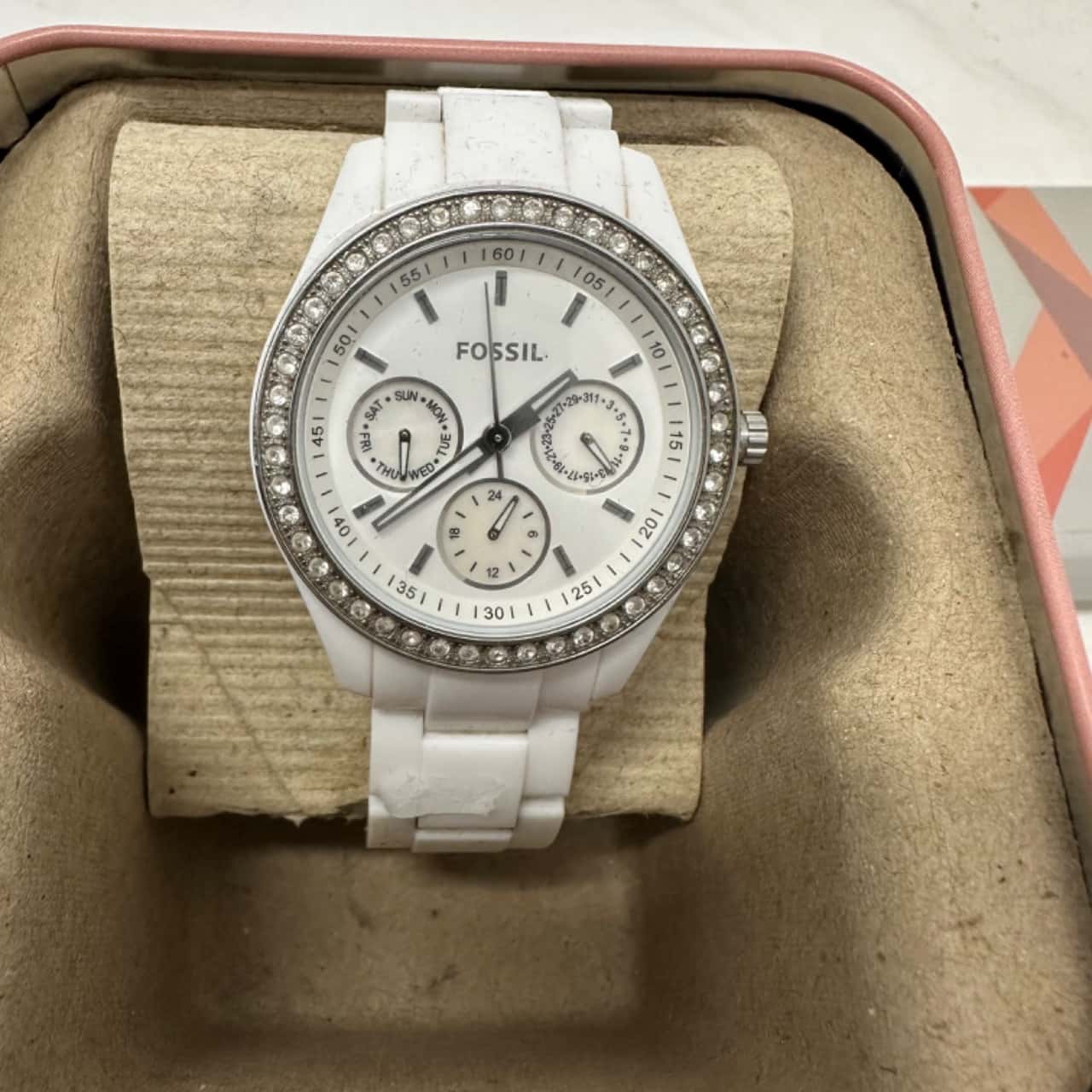 Fossil Womens Watch White with crystals around Face