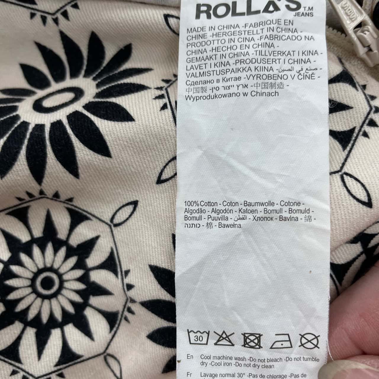 Rollas Womens Size 8 Straight Leg Jeans Black / Cream