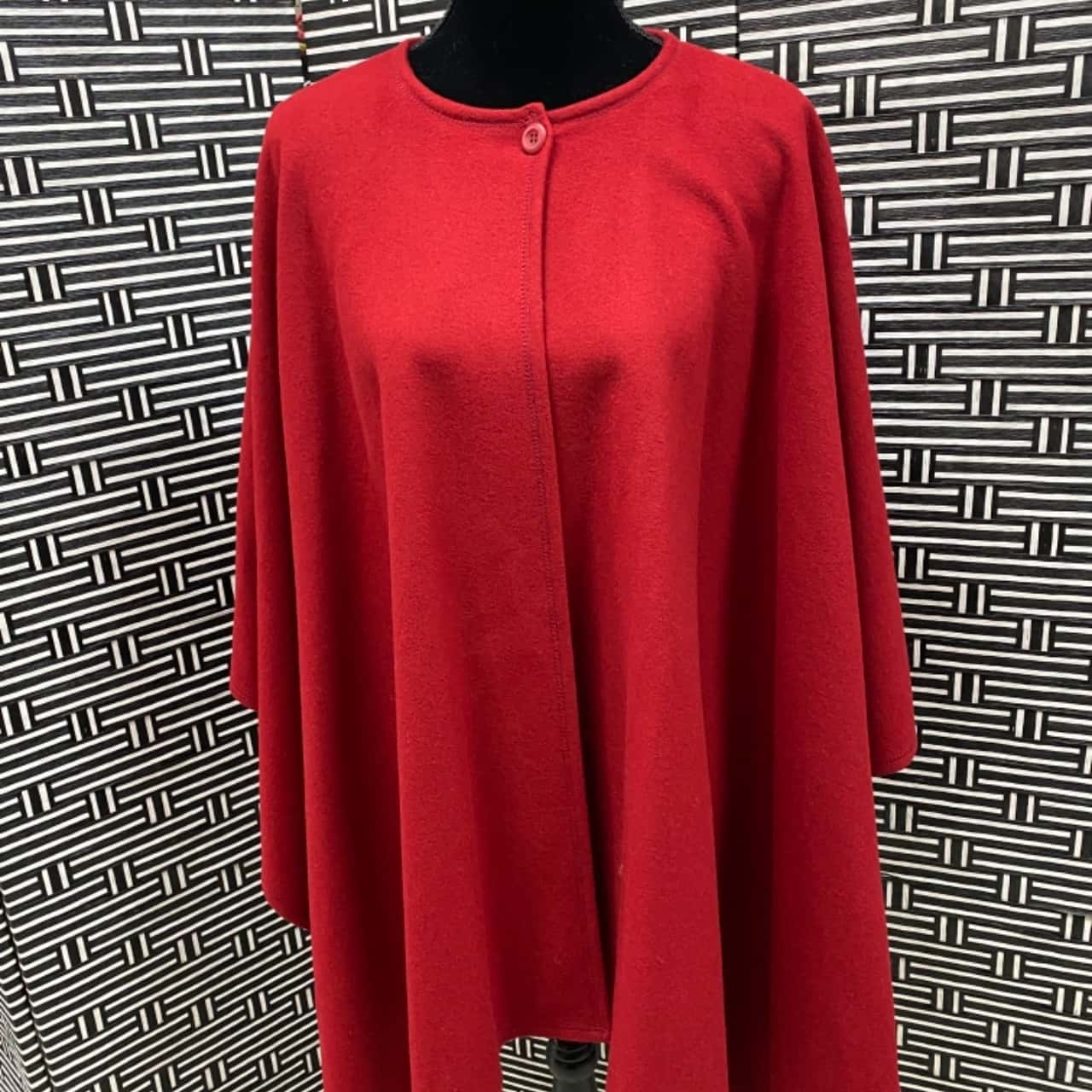 Signature Red Vintage Woollen Cape Free Size(s)
