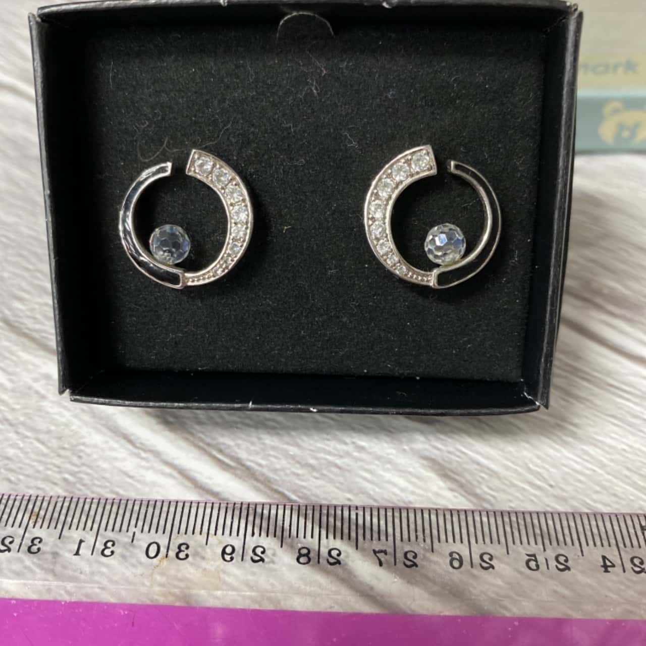 Sterling silver earrings (s) - Used Very Good | Salvos Stores