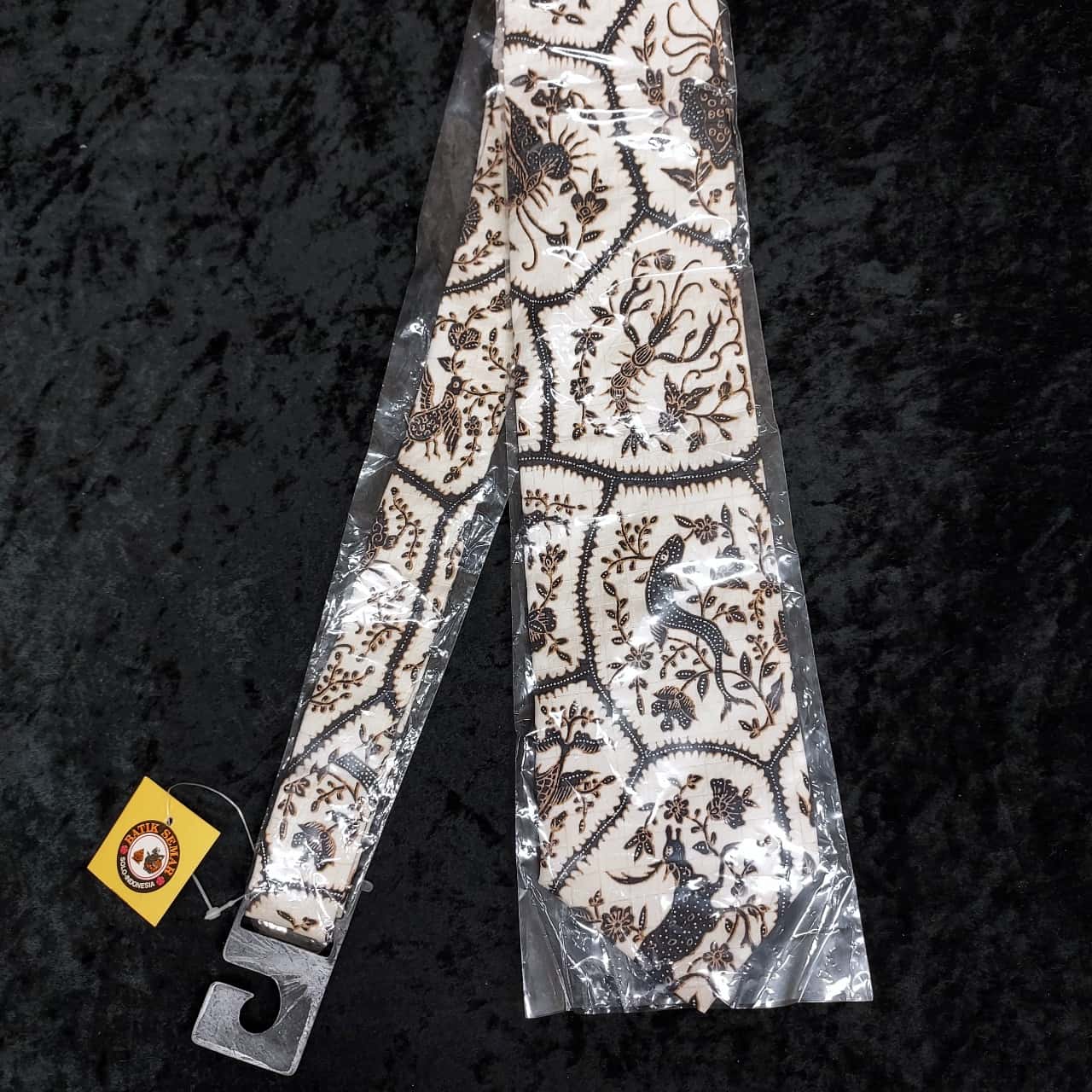 Mens 'Batik Semar' Tie - New With Tags