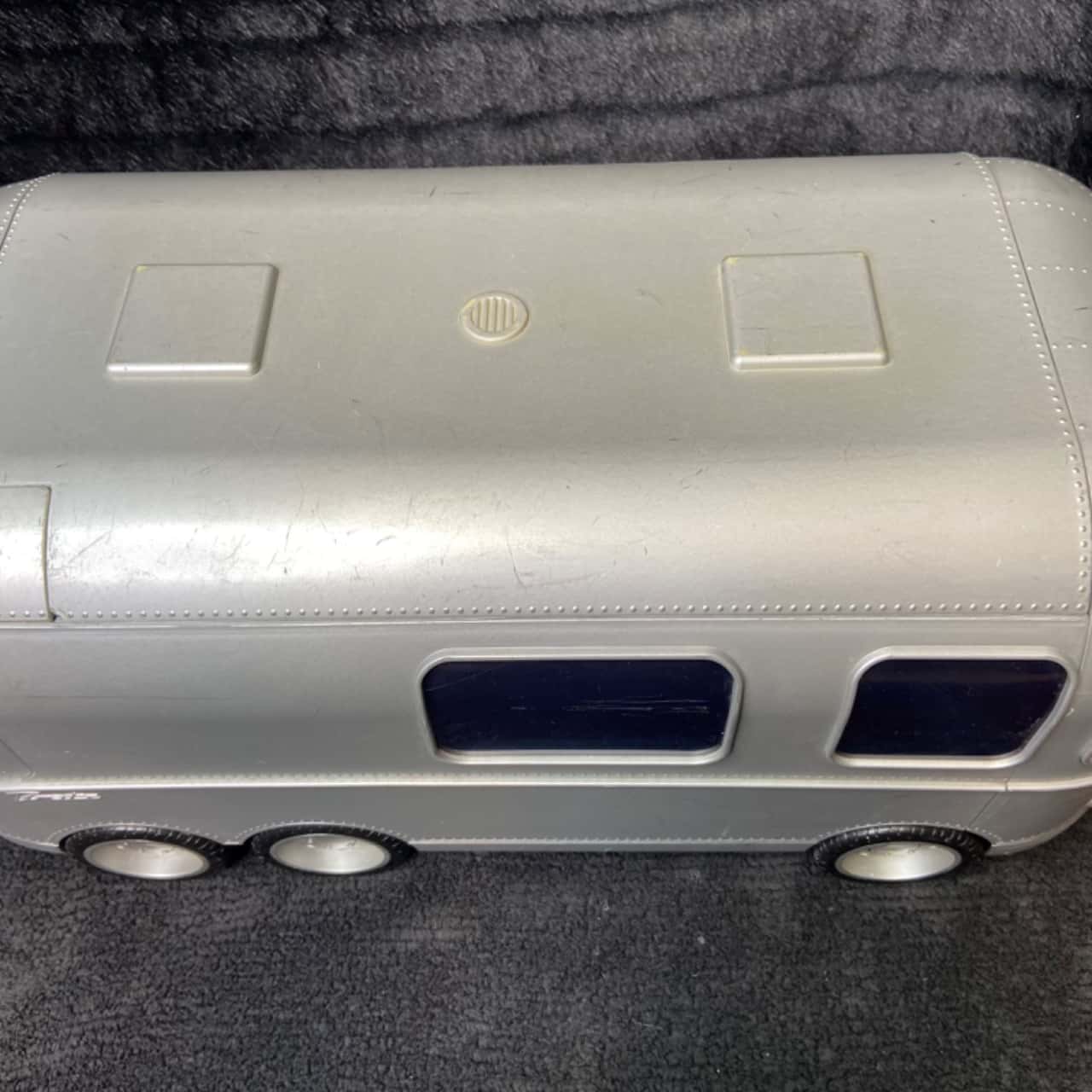 Bratz World Tour: 24 Inch Tour Bus - Silver