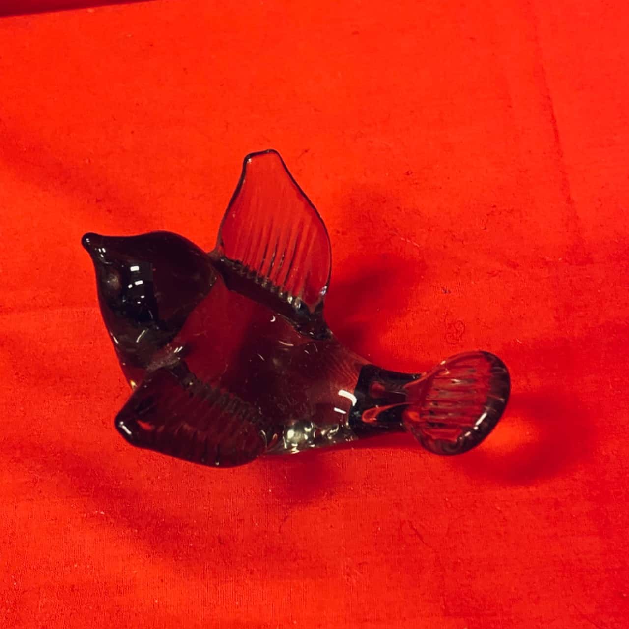Gorgeous smokey glass bird.