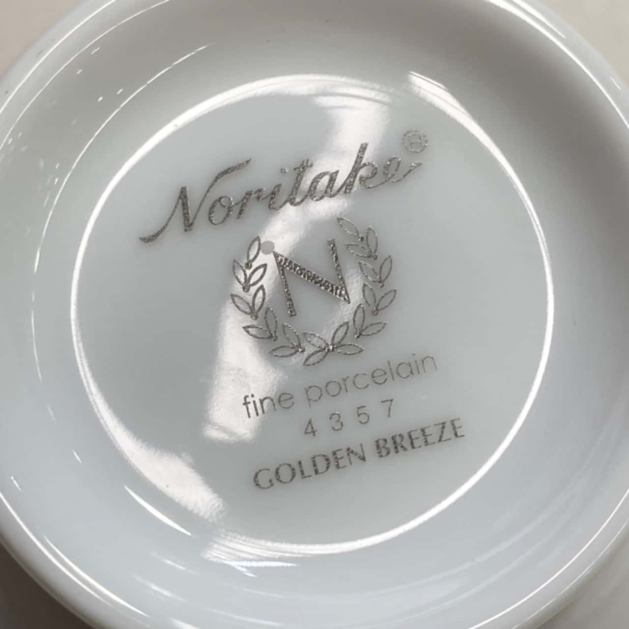 12 Piece Noritake ‘Golden Breeze’ Tea Cup Set, BNWT(s)