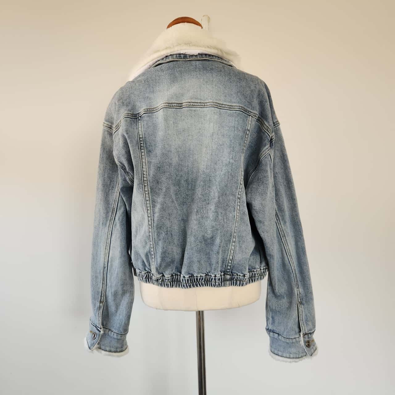Fresh Soul Clothing Denim Jacket with Detachable Fur Collar Size 14/XL