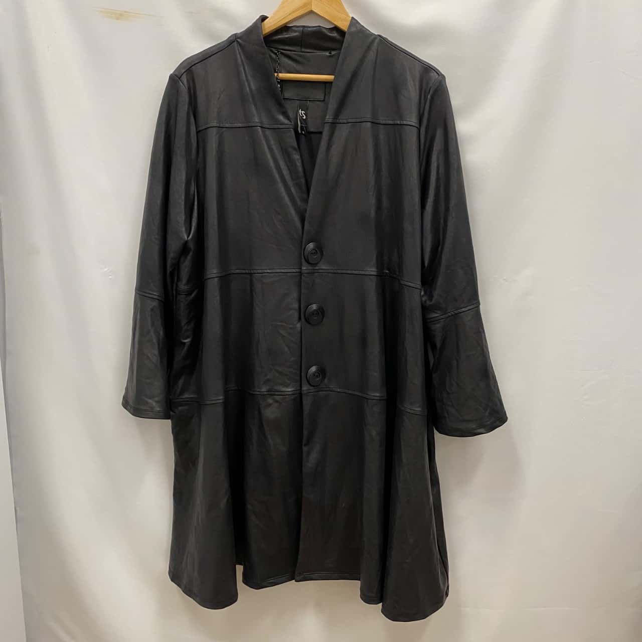 Taking Shape Women's Jacket Size 16 Black (s)