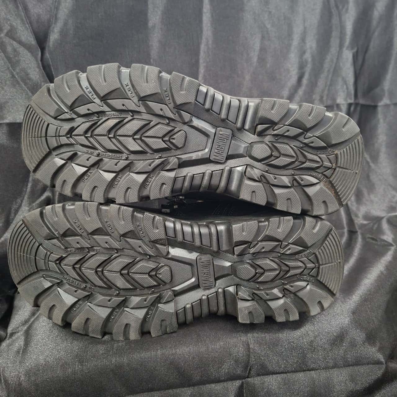 Ladies Magnum work boots