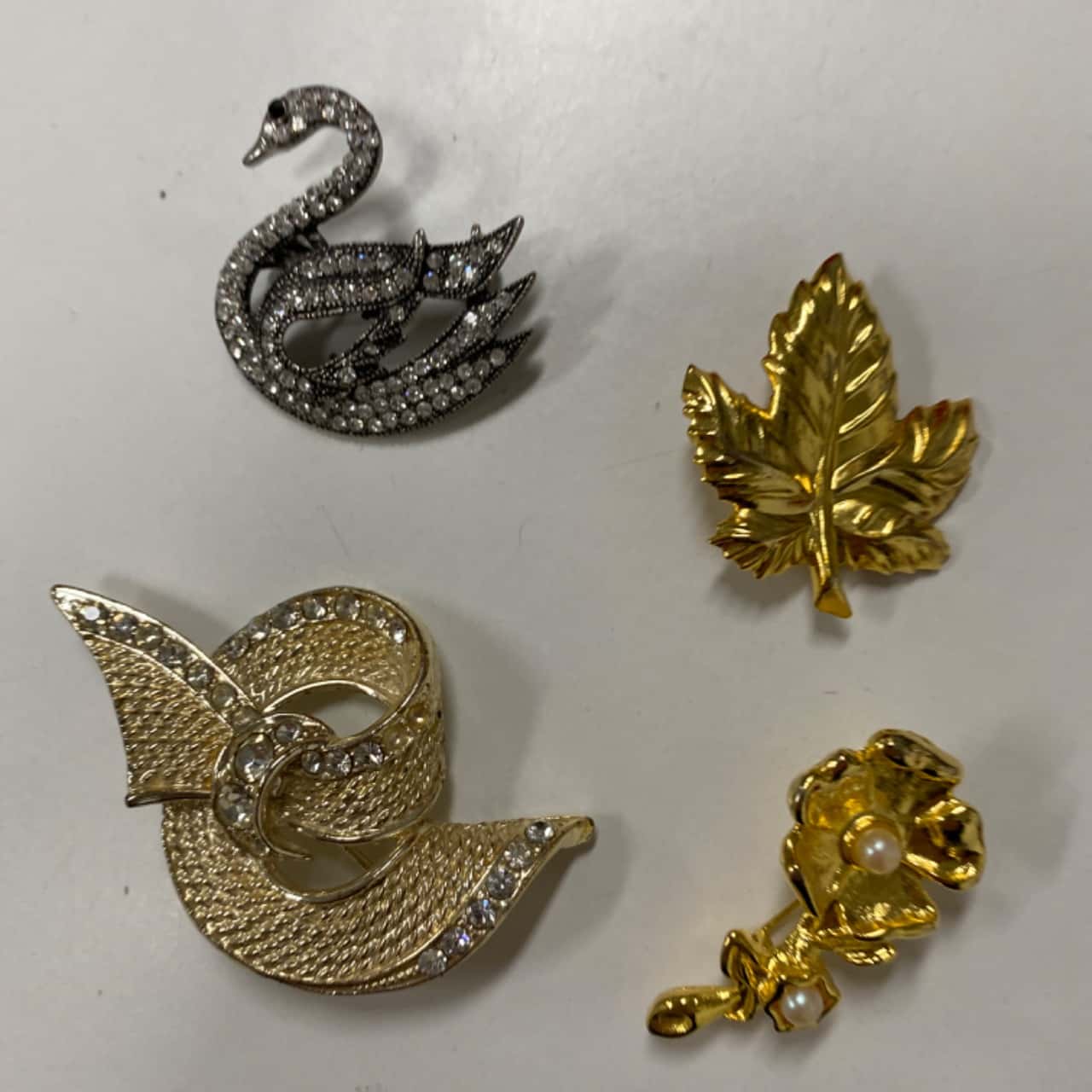 Womens 4 Brooch (s)