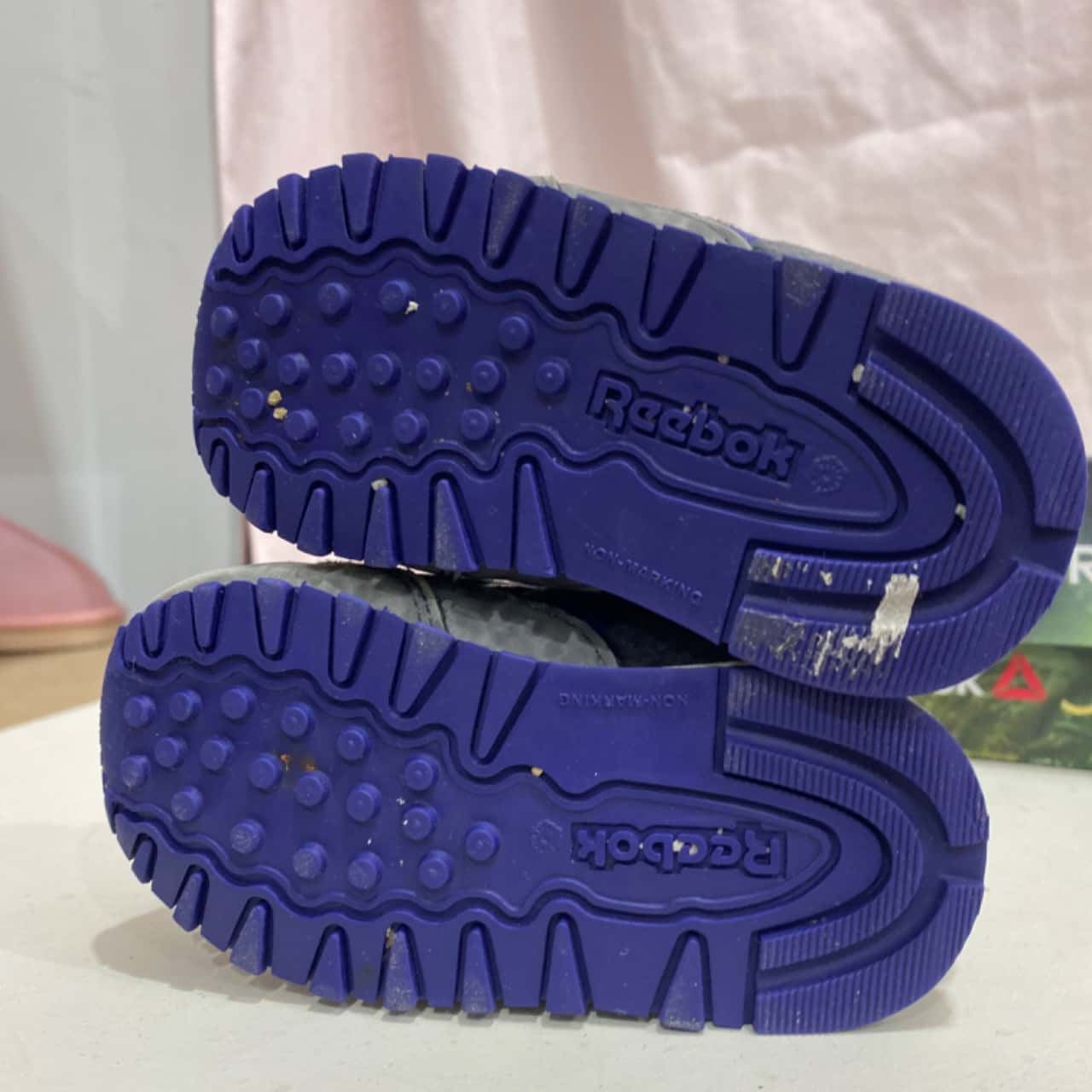 Reebok Disney Kids Size 4 Jungle Book Bagheera Sneakers