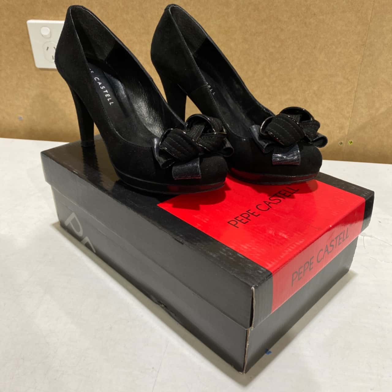 PEPE CASTELL Womens pumps Size 37 Black