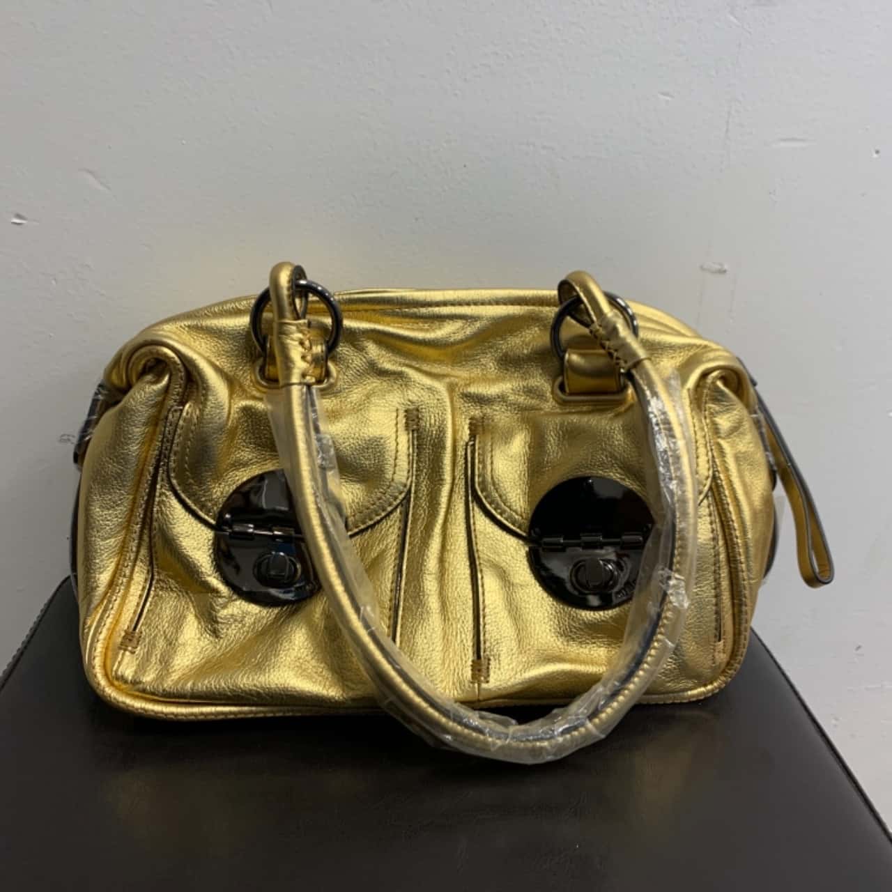 Mimco Womens Mini Turnlock Zip Bag Gold (s)