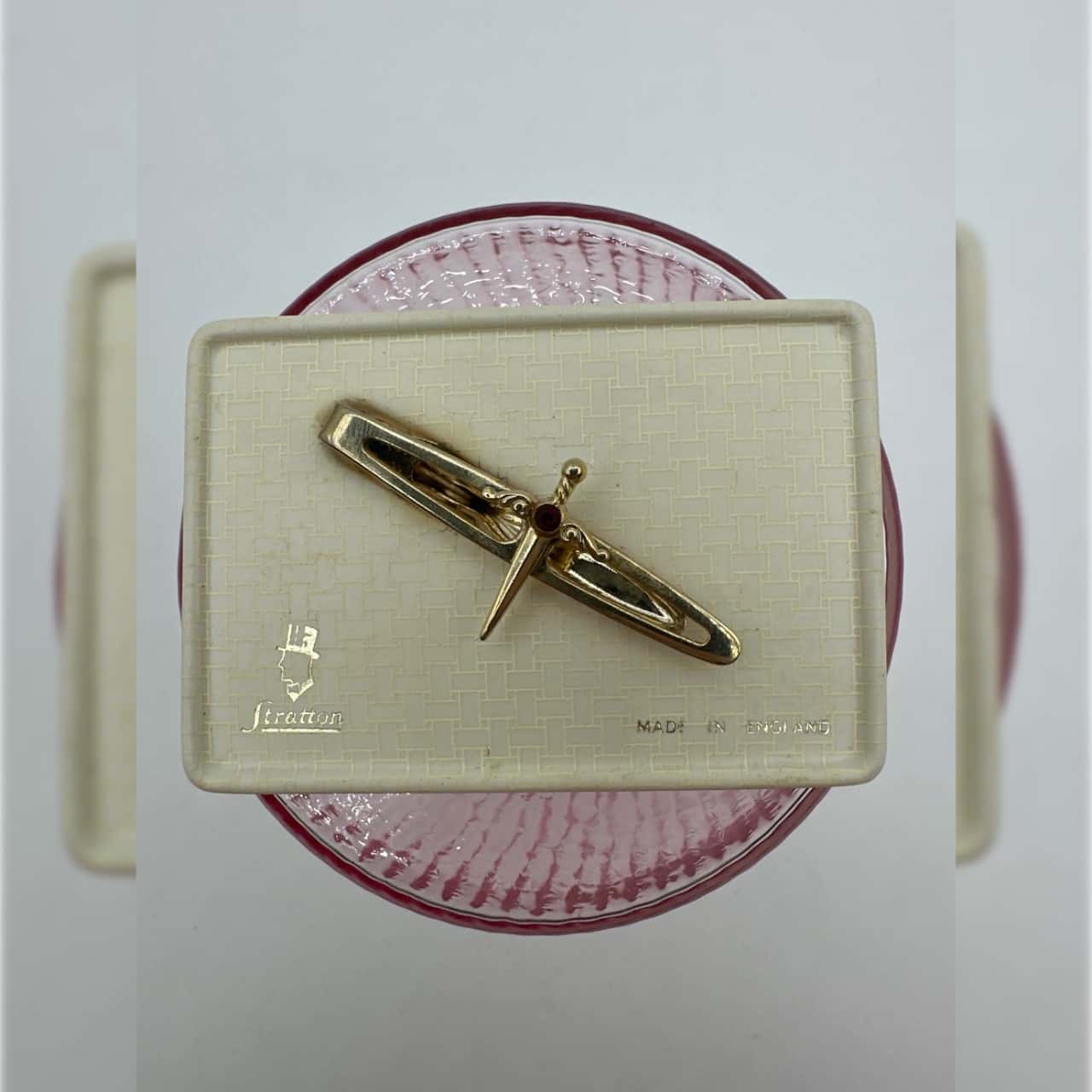 Stratton NIPPY CLIP Made In England Sword w/ Red Stone Gold Tone Tie ...
