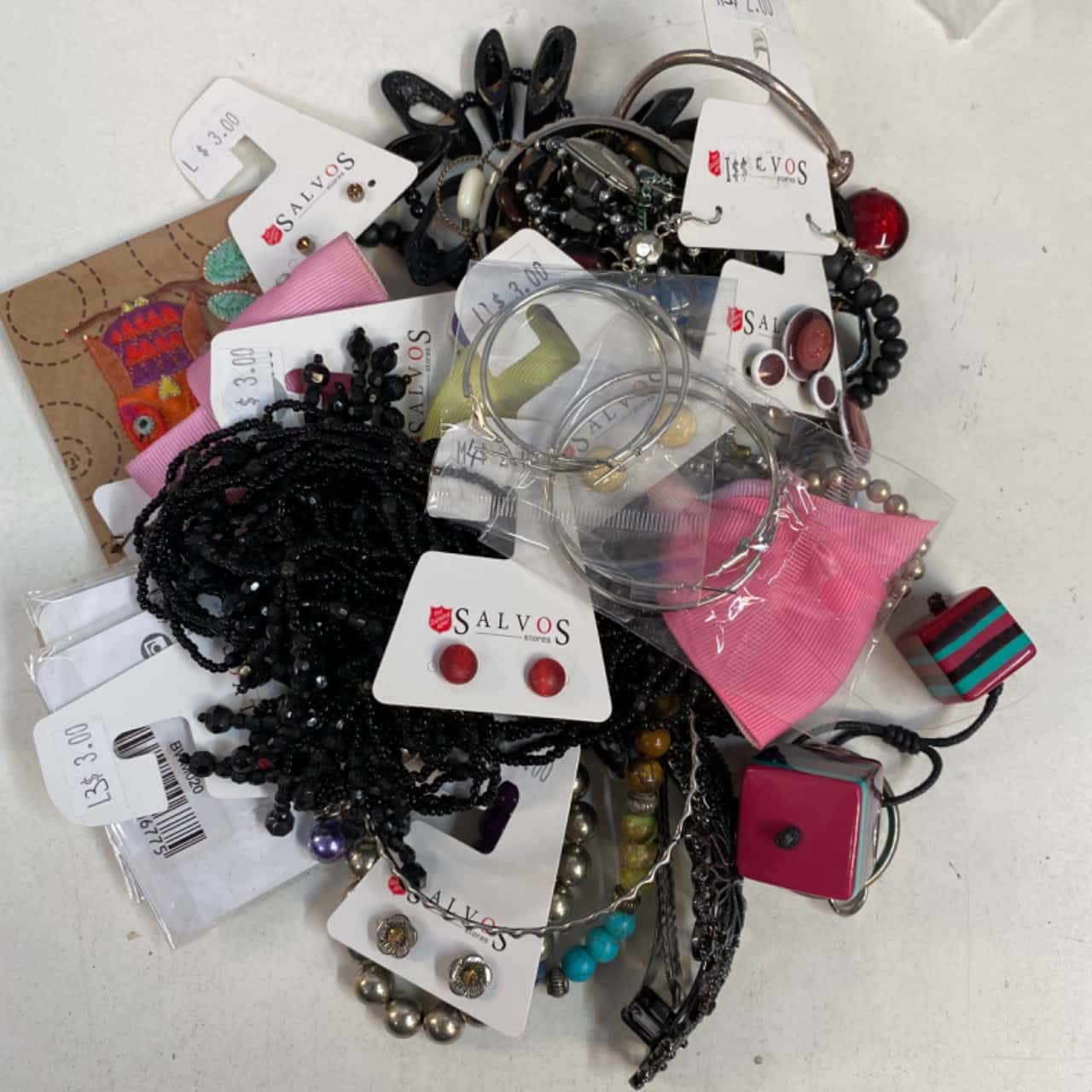 Womens Asstd bag of Bit n Pieces 475 gm(s)