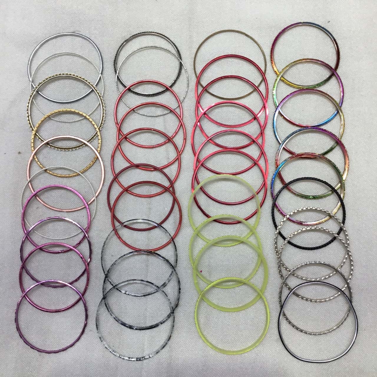 160 Assorted Thin Bangles / Bracelets(s)
